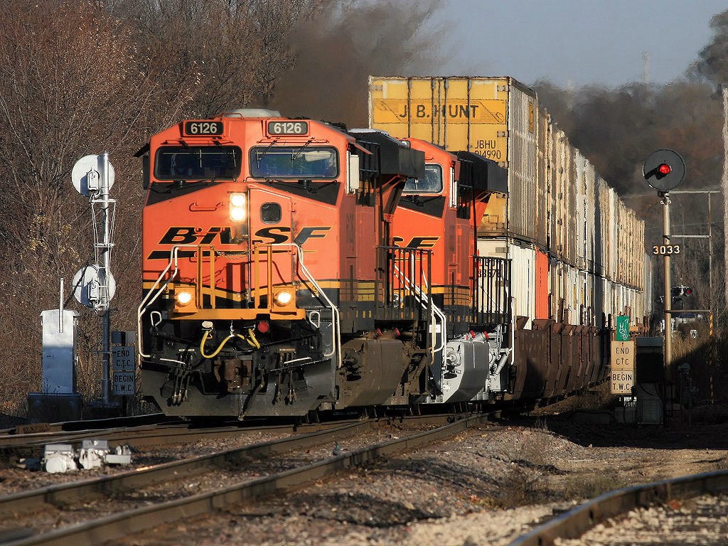 BNSF 6126